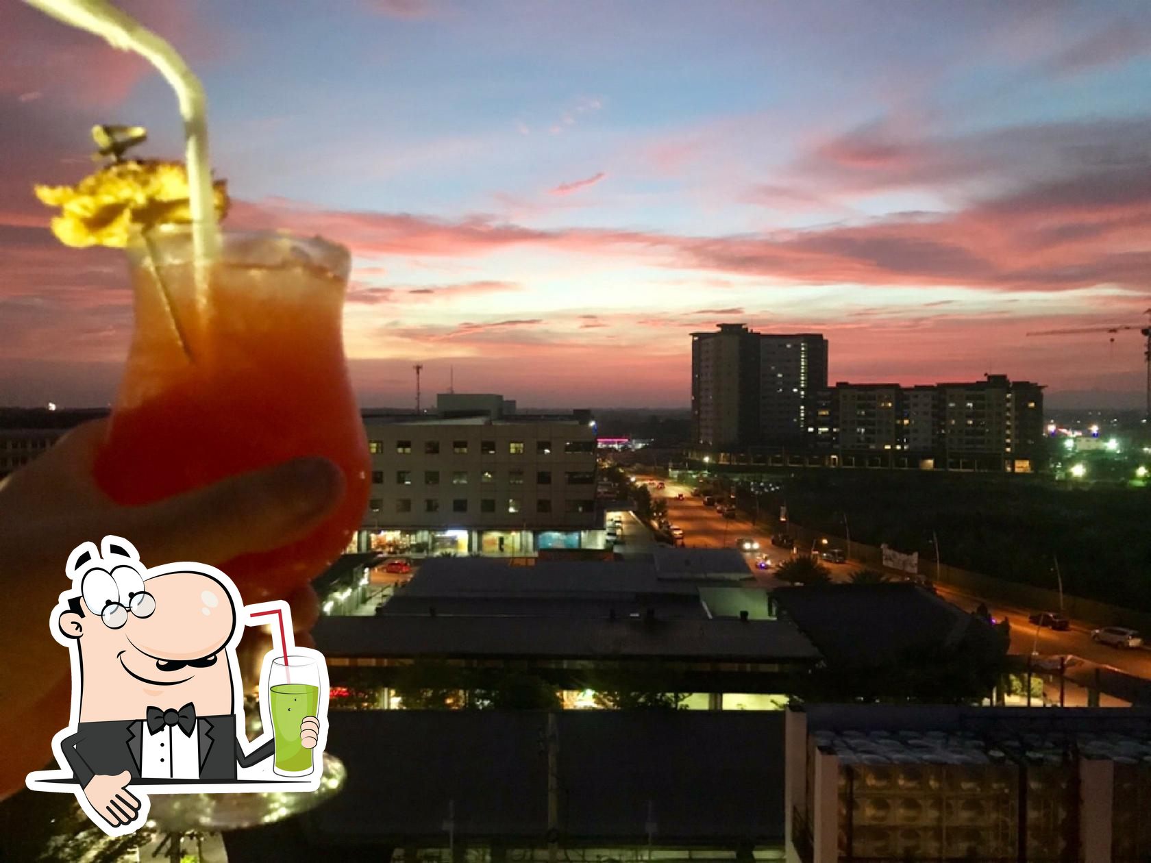 Roof Deck Bar, Iloilo City