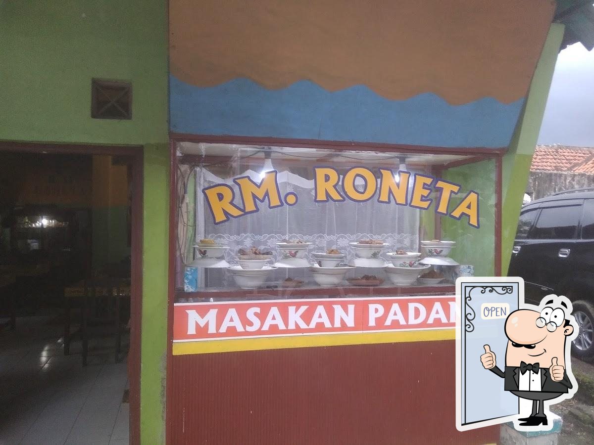 Rumah Makan Roneta restaurant, Slawi - Restaurant reviews