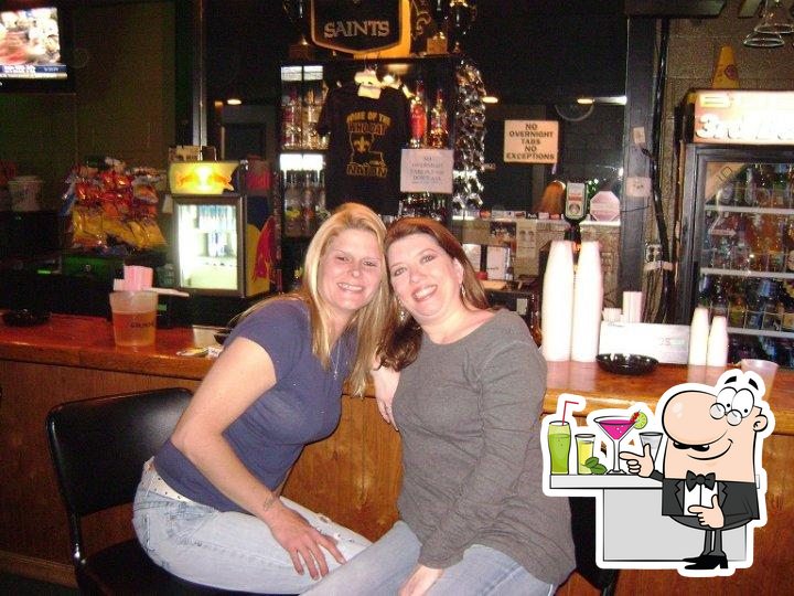 Third Base Sports Bar in Metairie - Restaurant reviews
