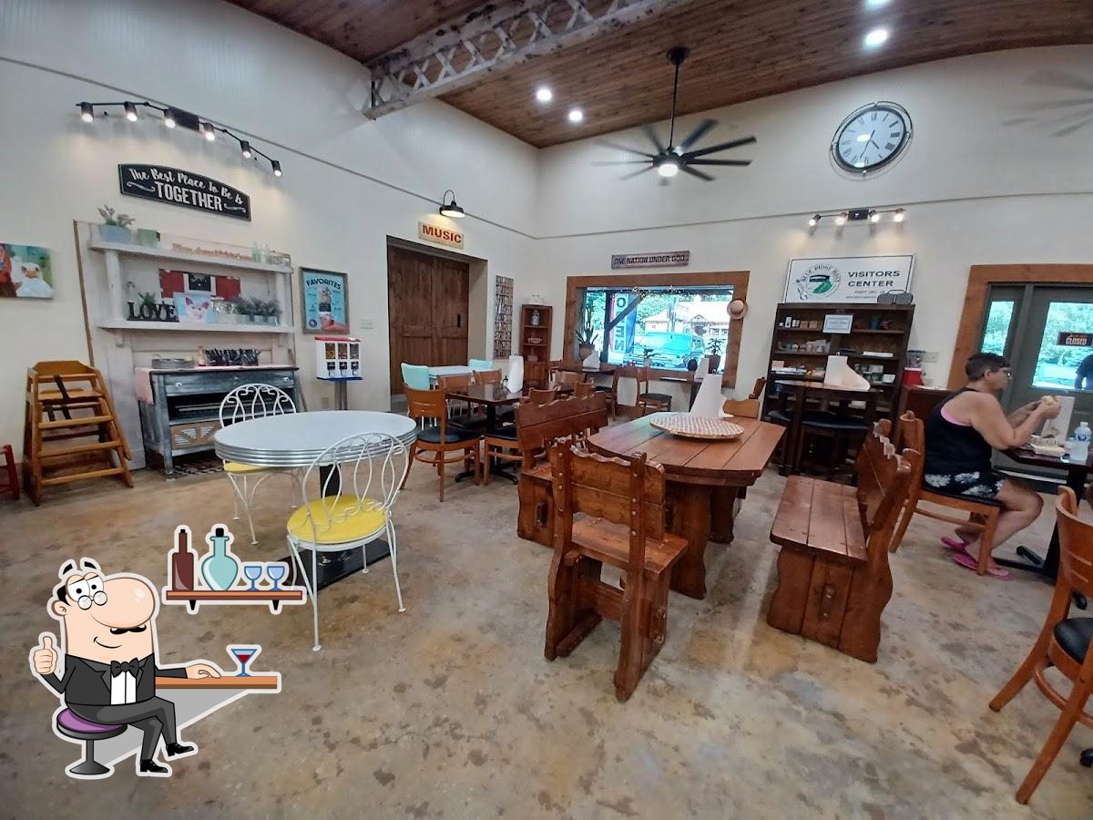 Fancy Gap Country Store in Fancy Gap - Restaurant reviews