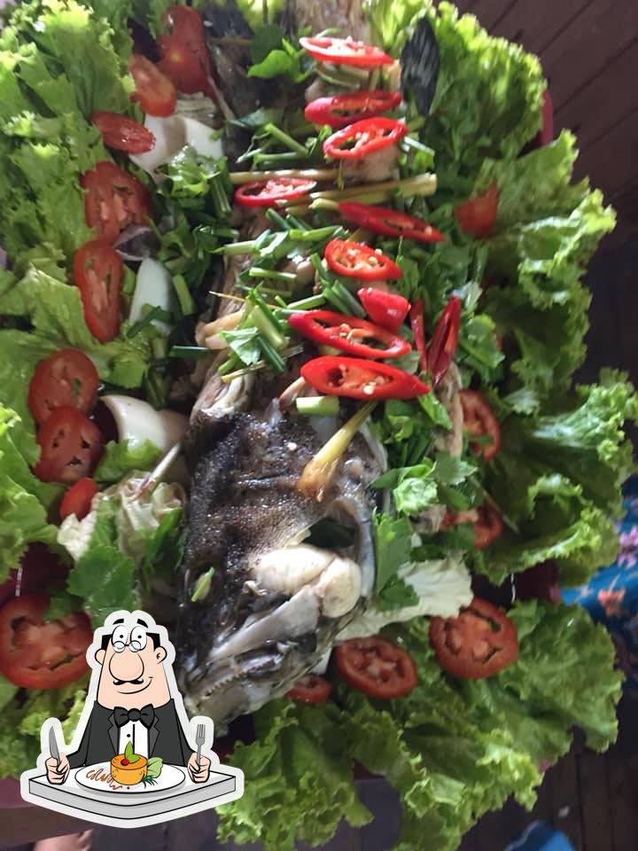ร้านอาหารริมเลซีฟู้ดเกาะยาวใหญ่ restaurant, Phru Nai - Restaurant reviews