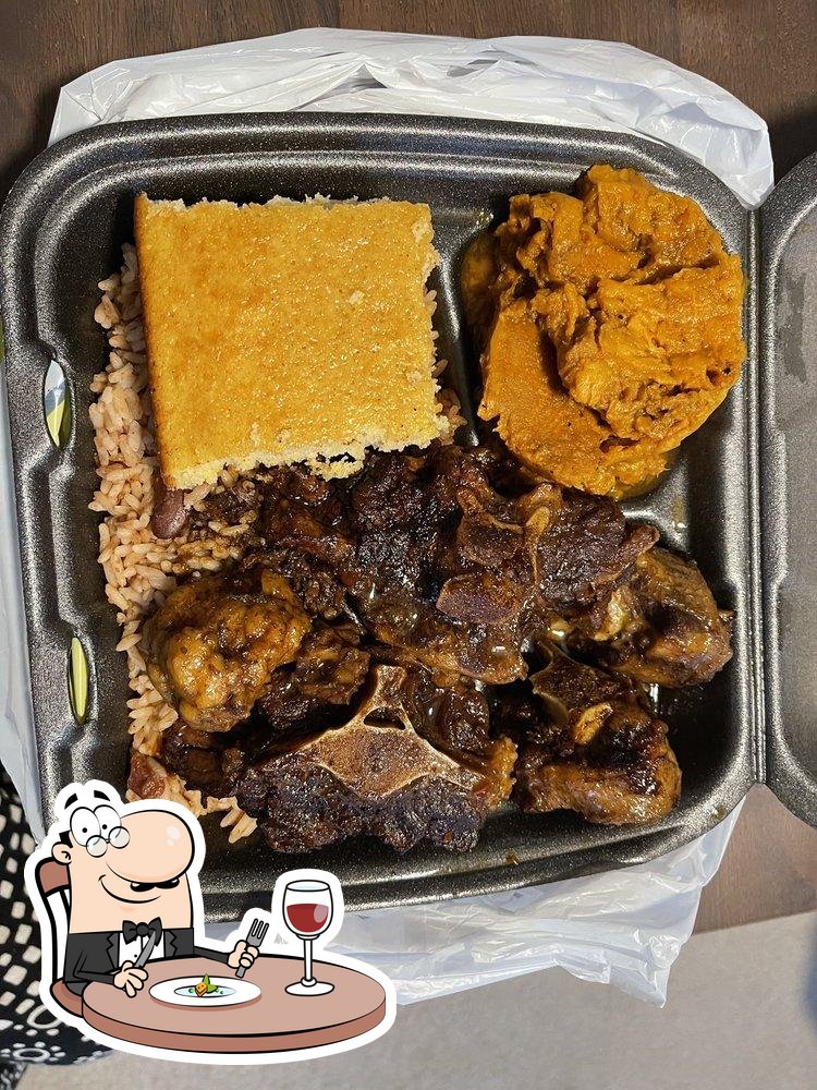Gee's Caribbean Style in Cincinnati - Restaurant menu and reviews