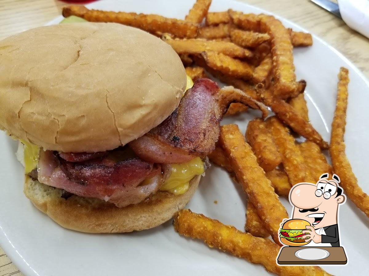 Hills 210 Cafe & Subs in Wahpeton - Restaurant menu and reviews