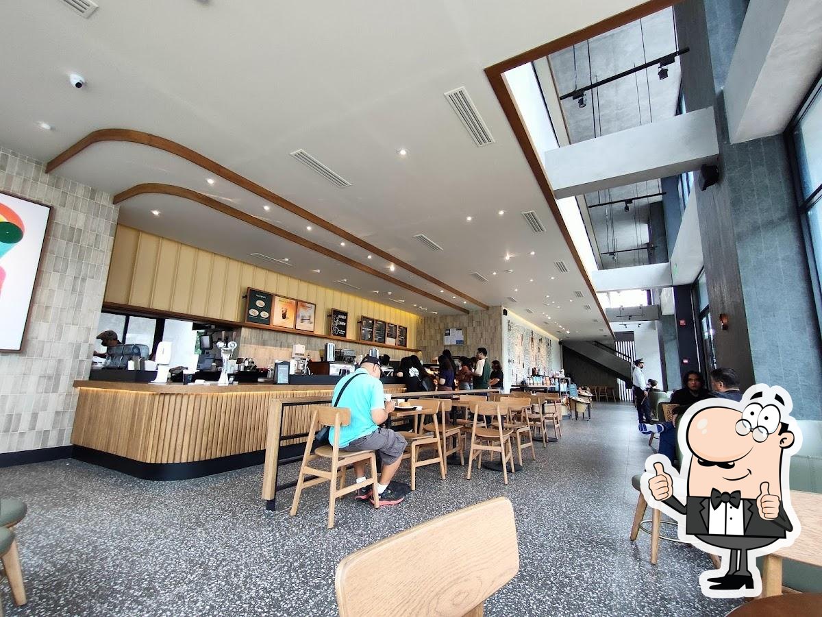 Starbucks Sindalan restaurant, San Fernando - Restaurant reviews
