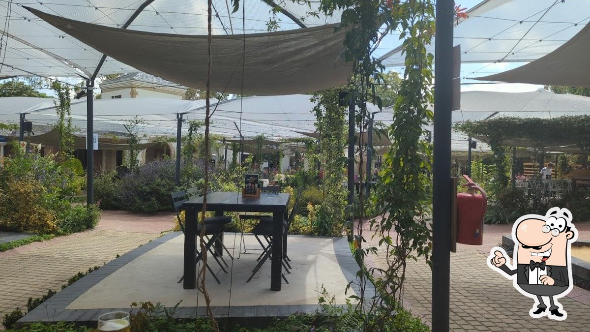 Reflection Pizza Bar, Sandton - Restaurant menu, prices and reviews