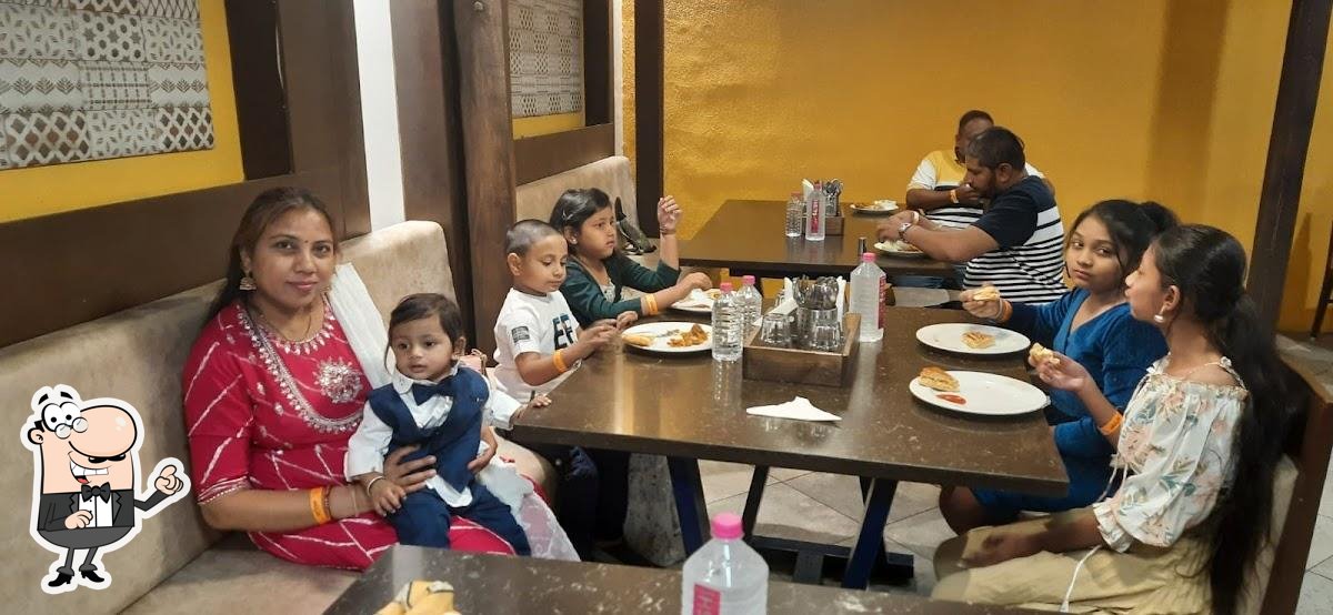 REE'STORY, Gandhinagar - Restaurant reviews