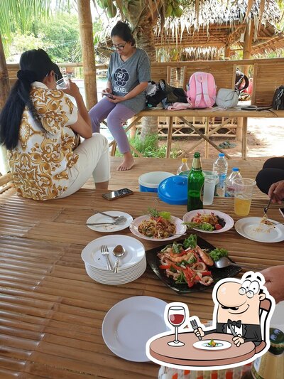 บ้านสวนยายนางรีสอร์ท-สูงเนิน, Maklua Kao - Restaurant menu, prices and reviews