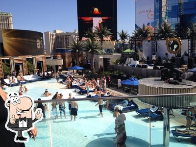 Boulevard Pool, Las Vegas - Restaurant menu, prices and reviews