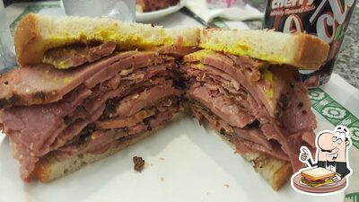 Snowdon Deli, Montréal, Snowdon - Restaurant menu, prices and reviews
