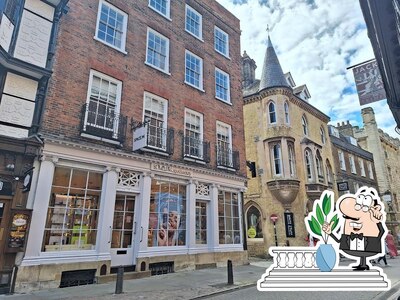 Downing College Dining Hall, Cambridge - Restaurant menu, prices and ...