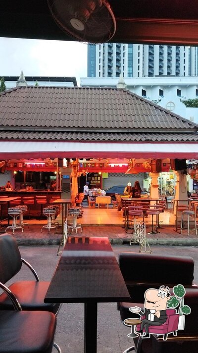 Boom Boom Bar, Pattaya - Restaurant menu, prices and reviews