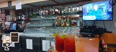 Summit Pub, Calgary - Restaurant menu, prices and reviews