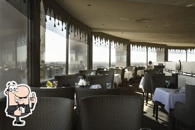 La Ronde - Chateau Lacombe, Edmonton - Restaurant menu, prices and reviews