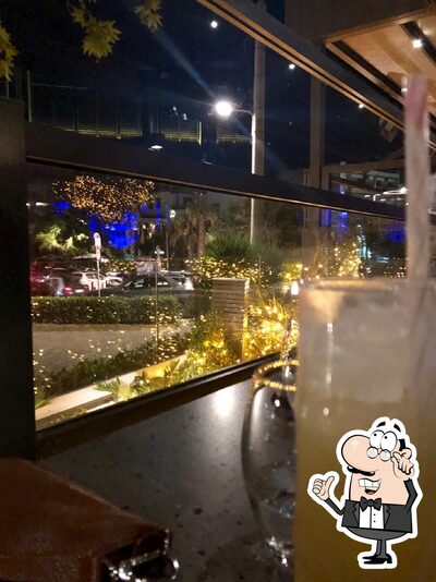 Blends Mix & Match, Glyfada - Restaurant menu, prices and reviews