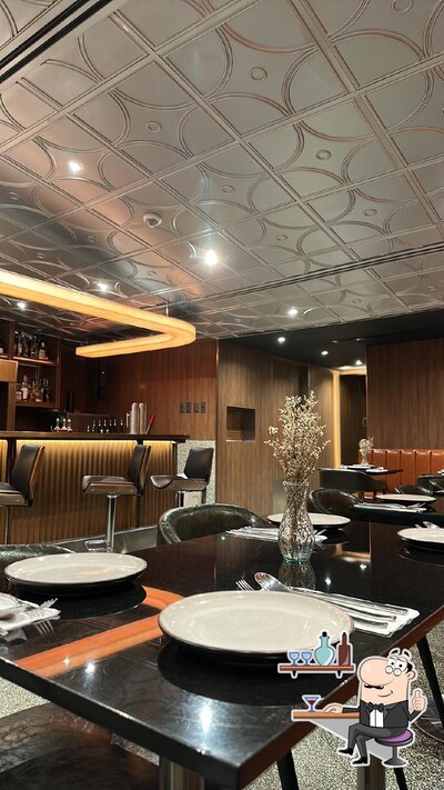 OUT OF OFFICE BGC, Taguig - Restaurant menu, prices and reviews
