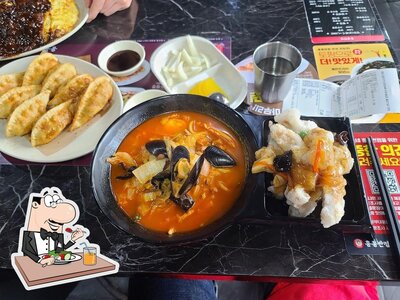 홍콩반점, Seoul, Sangsu - Restaurant menu, prices and reviews