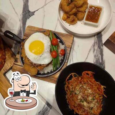 Pound Flatterie, Parañaque - Restaurant menu, prices and reviews