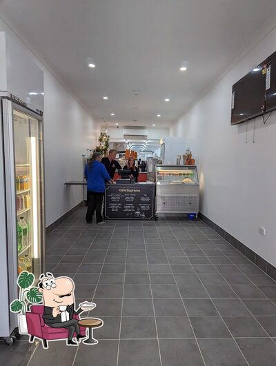 Chicken Supreme Kerang, Kerang - Restaurant menu, prices and reviews