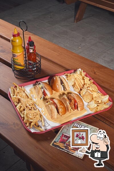 buzz burger, Cairo - Restaurant menu, prices and reviews