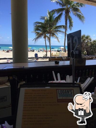 Logan's Beach Bar, Hollywood - Restaurant menu, prices and reviews