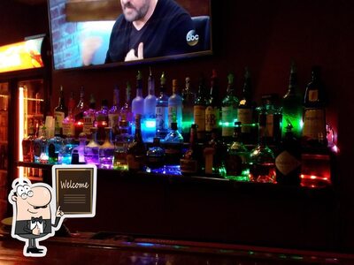 Gators Bar & Grill, Winfield - Restaurant menu, prices and reviews