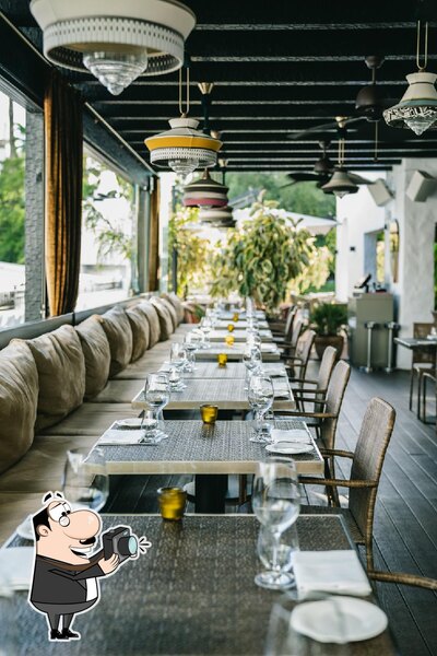 Monkey Club, Marbella - Restaurant menu, prices and reviews