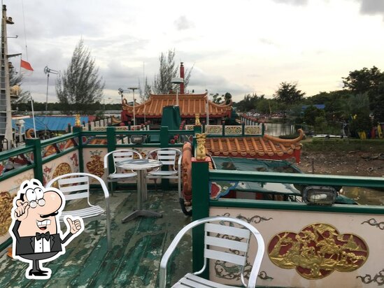 Kapal Chengho Bengkong, Batam - Restaurant menu, prices and reviews