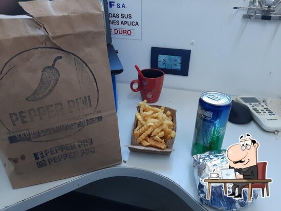 Pepper Pini restaurant, Comodoro Rivadavia, Av. Polonia 595 ...