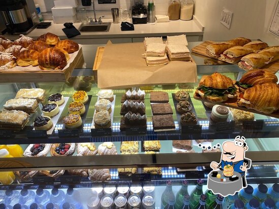 Momona Bakery And Coffee Shop in Kahului - Restaurant reviews