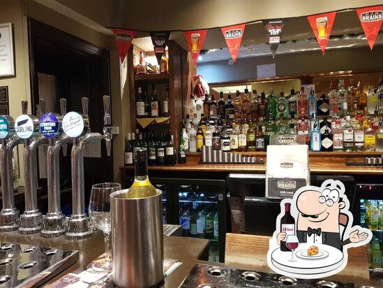 Menu at Thomas Arms Hotel pub & bar, Llanelli