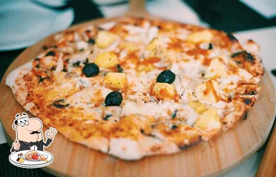 Chelsea Pizza & Pasta Restaurant, Faro, R. 1º de Dezembro 9 ...