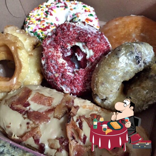 Donut Club, 861 W Arrow Hwy in San Dimas - Restaurant menu and reviews