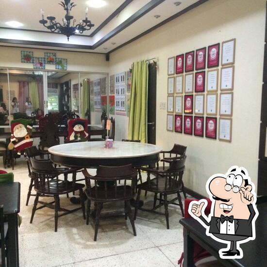 Happy Cakes cafe, Davao City - Restaurant reviews