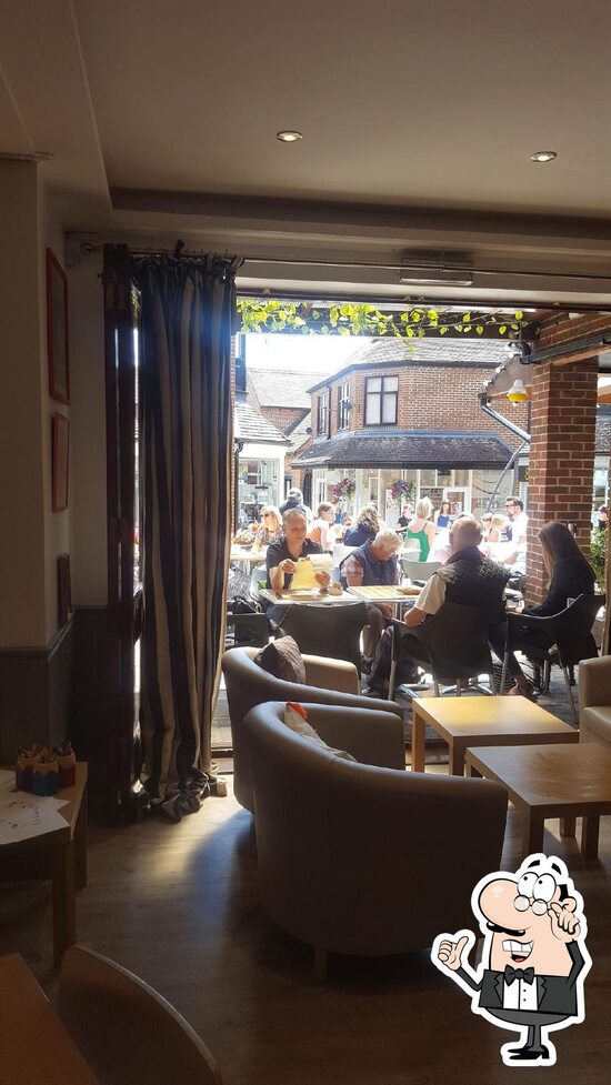Movida Cafe Club Studio in Marlborough - Restaurant reviews