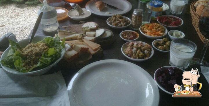 עין כמונים - Ein Camonim restaurant, Merom HaGalil Regional Council ...