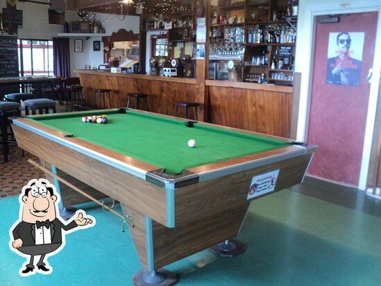 The Pines Tavern & Rusty Weka Restaurant in Westport - Restaurant reviews