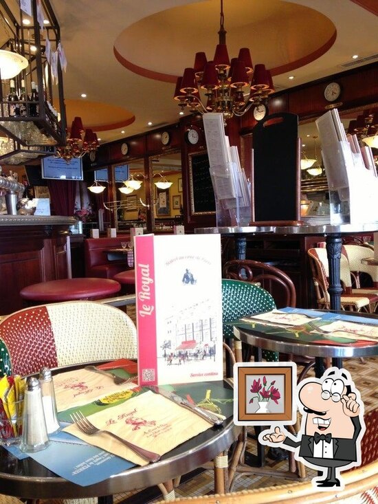 Le Royal, Paris - Restaurant menu, prices and reviews