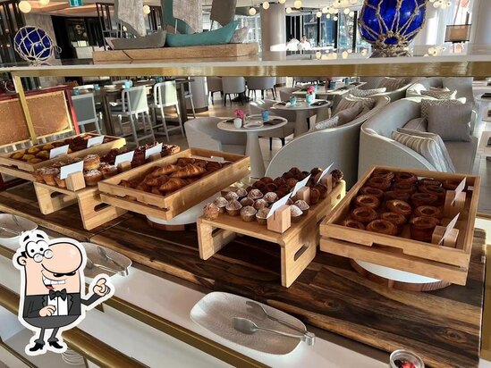 Akoya, Surfers Paradise - Restaurant menu, prices and reviews