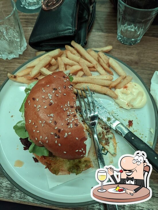 Crown Hotel, Traralgon - Restaurant menu, prices and reviews