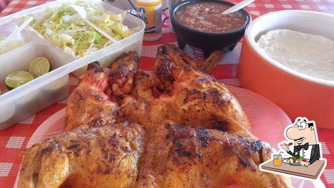 Menu at El Rico Pollo restaurant, Juan José Ríos