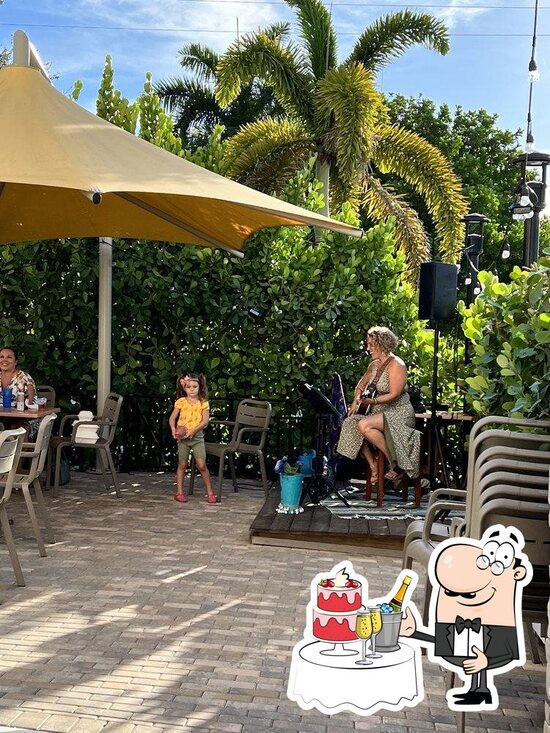 Shuck N' Ale Venice FL in Canada - Restaurant reviews