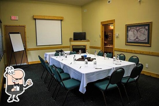 Overlander Mountain Lodge - Restaurant menu, prices and reviews