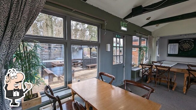 The Pear Tree, Stevenage - Restaurant menu, prices and reviews