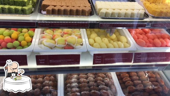 Nafees Bakers & Sweets Leeds in Leeds - Restaurant reviews