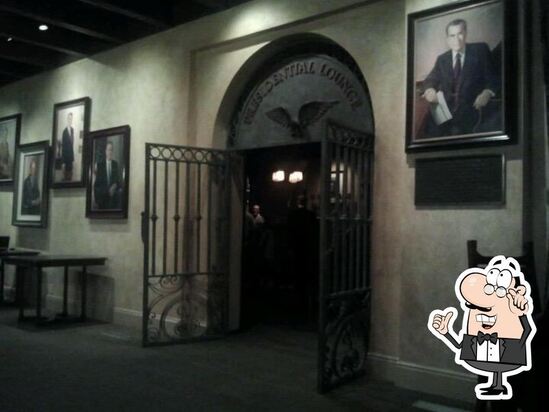 Presidential Lounge (Mission Inn) in Riverside
