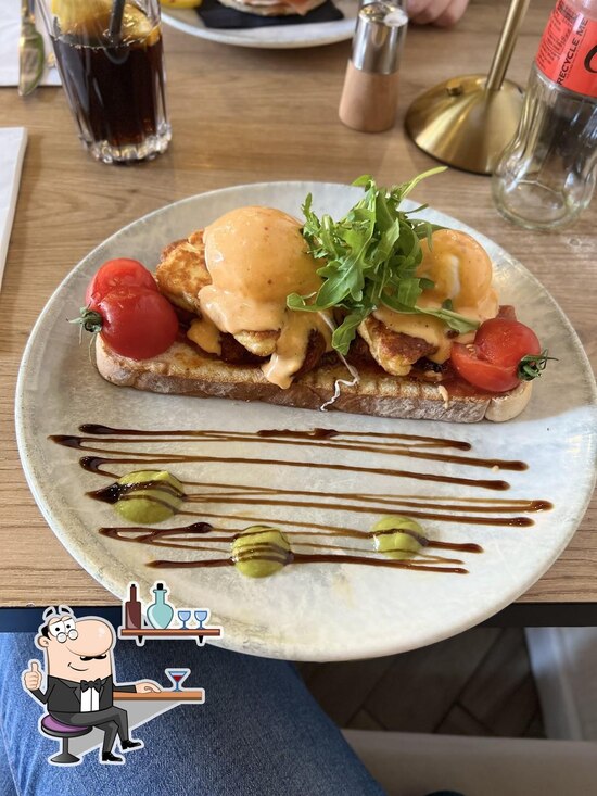 Hugs&Mugs, Renfrew - Restaurant menu, prices and reviews
