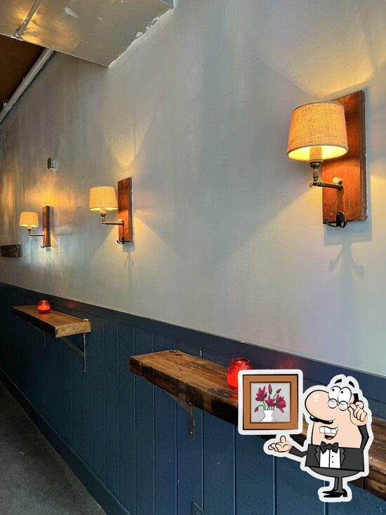Yard Bar, New York City - Restaurant menu, prices and reviews