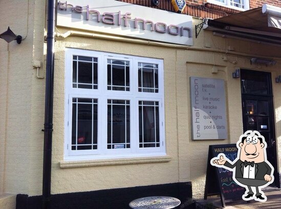 Menu at Half Moon pub & bar, High Wycombe