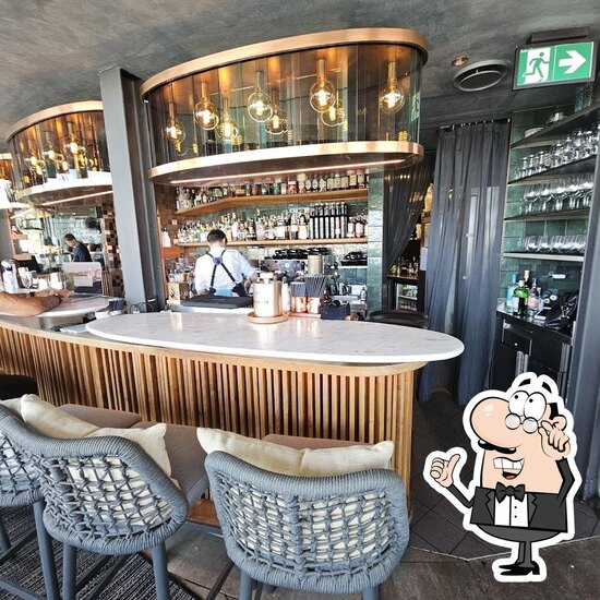 Leo Rooftop Budapest, Budapest - Restaurant menu, prices and reviews