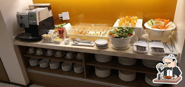 Sky View Lounge, Pasay - Restaurant reviews